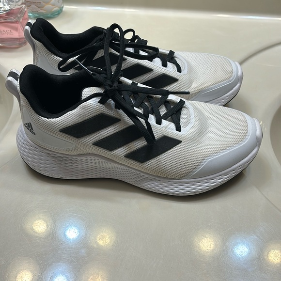 adidas | Shoes | Adidas Bounce Athletic Shoe Sz 65 8 | Poshmark